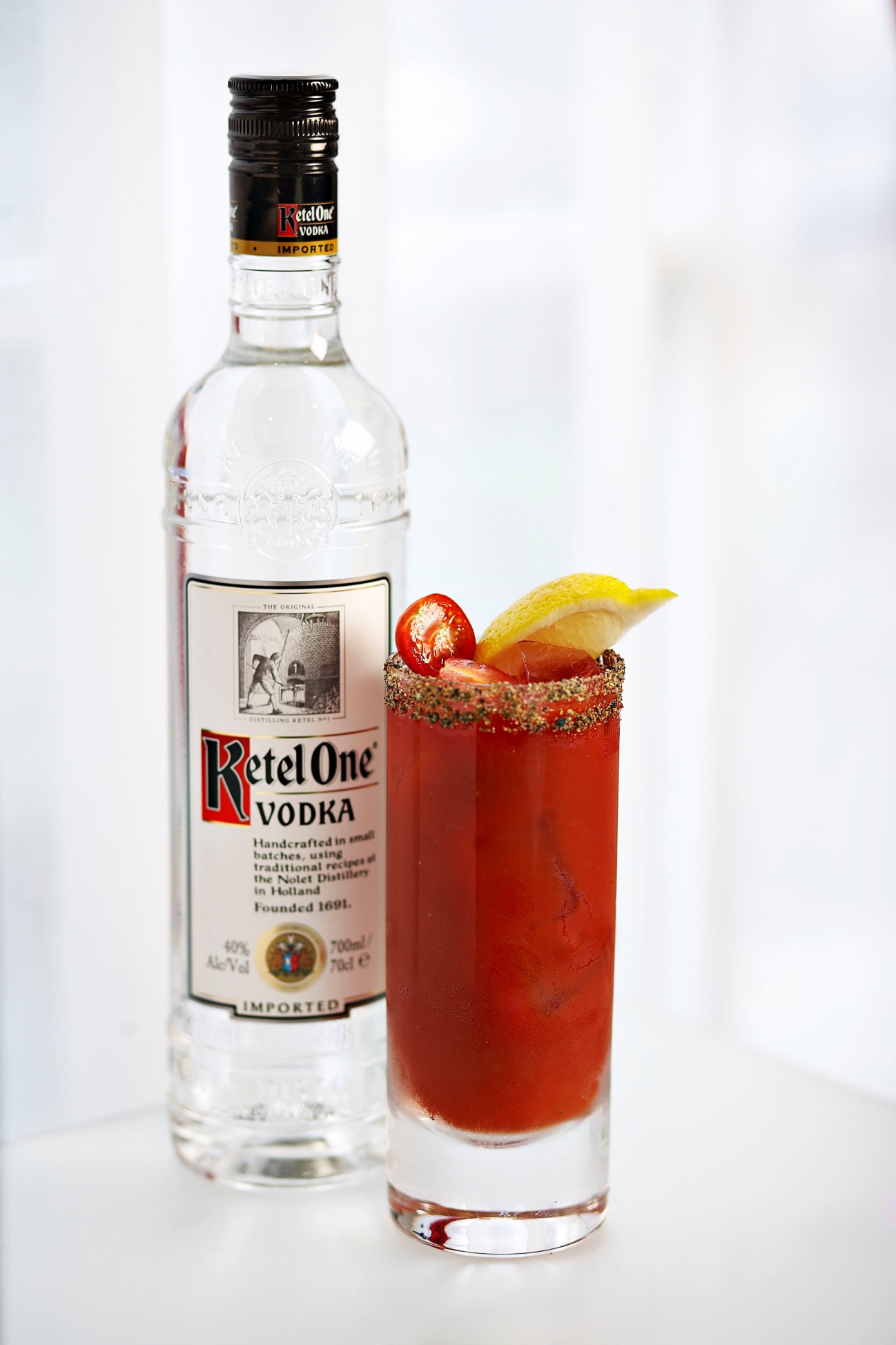 Bloody Mary, un cóctel que data de 1920 | The Gourmet Journal