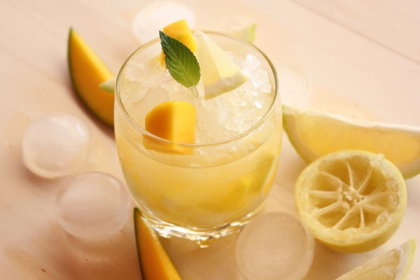 Limonada de mango y tónica | The Gourmet Journal